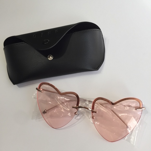 Diff Eyewear | Accessories | Diff Eyewear Pink Heart Shape Sunglasses ...